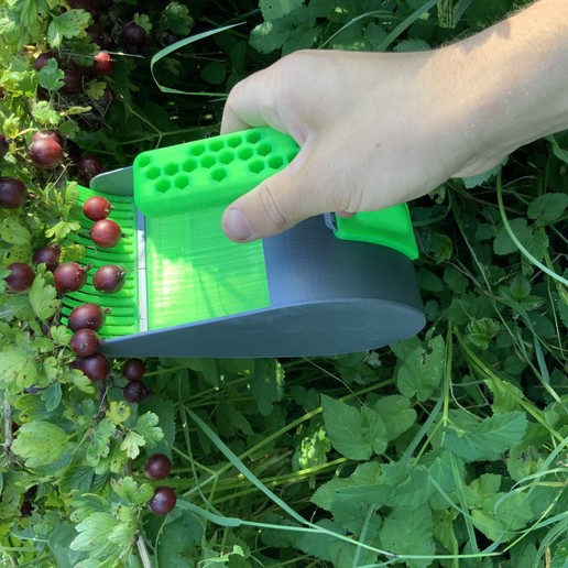 Download STL file Berry picker, berry comb, berry harvester, handheld ...