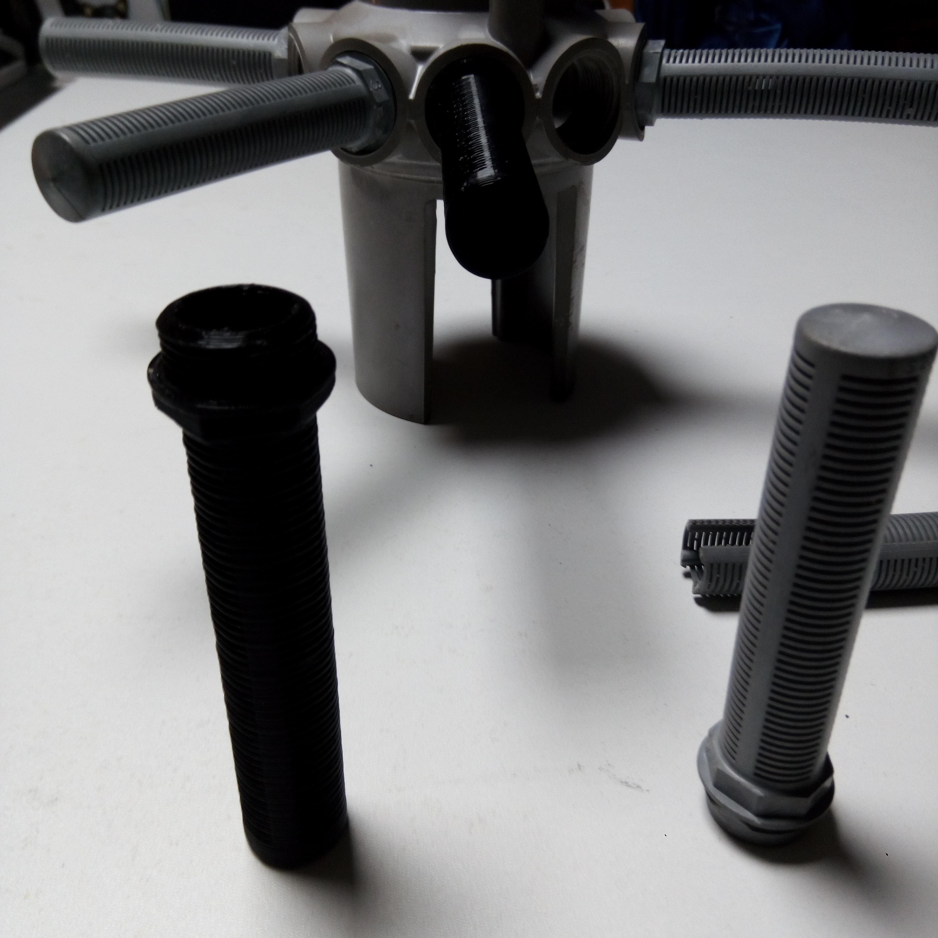 Fichier STL gratuit crépine filtre à sable hayward・Objet pour ...