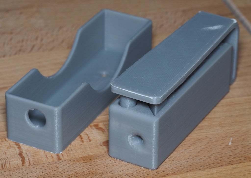 Free STL file Filament cutter with compartment - Fully printed (except ...