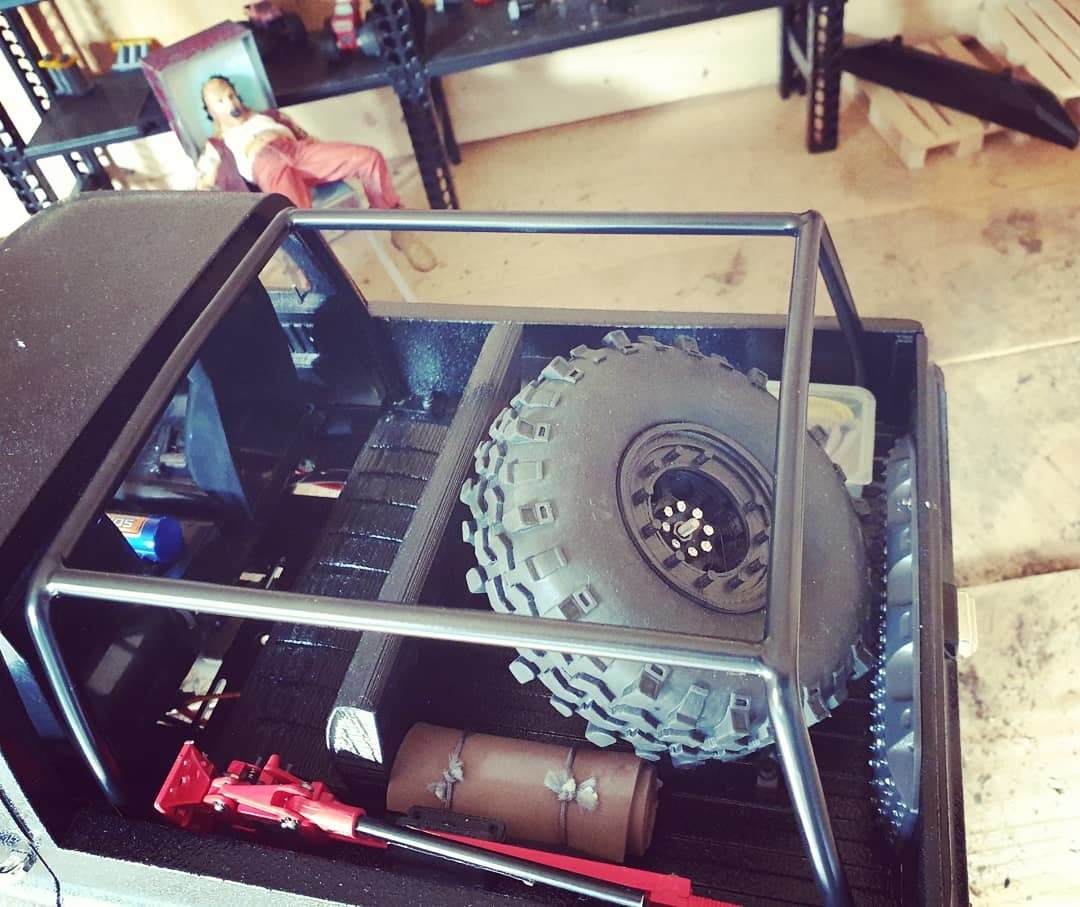 STL file Scalemonkey - Rear Bench for RC4WD Blazer・3D printing idea to ...