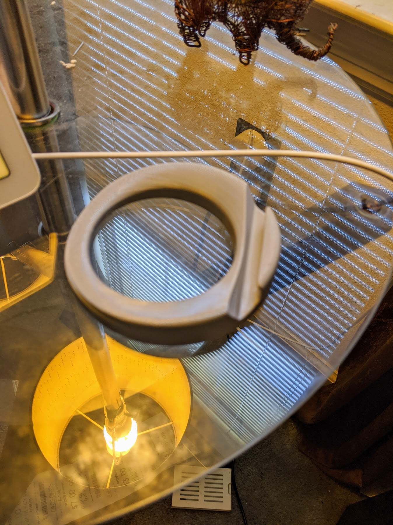 Free STL file Tablet Stand Donut・3D print design to download・Cults