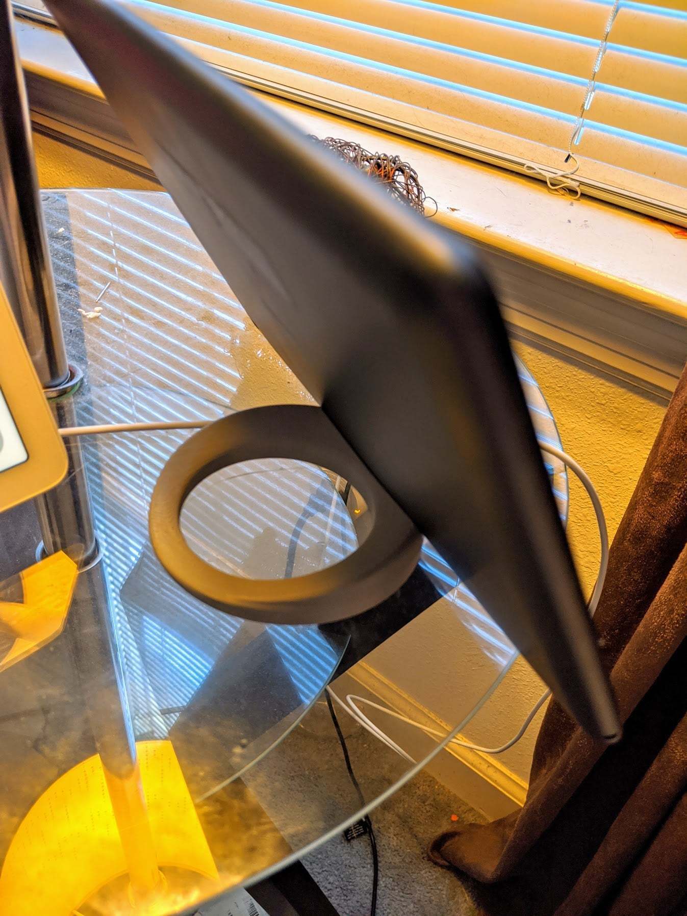 Free STL file Tablet Stand Donut・3D print design to download・Cults