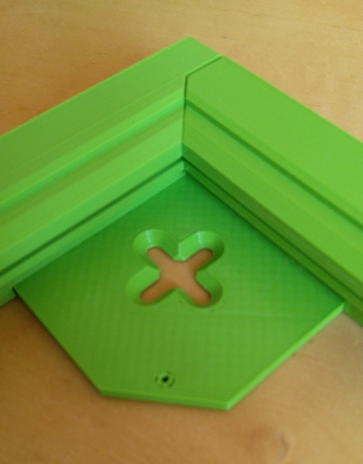 Free STL file Angled Wall Hanger (GFFA Picture Frame Mod)・3D printing ...