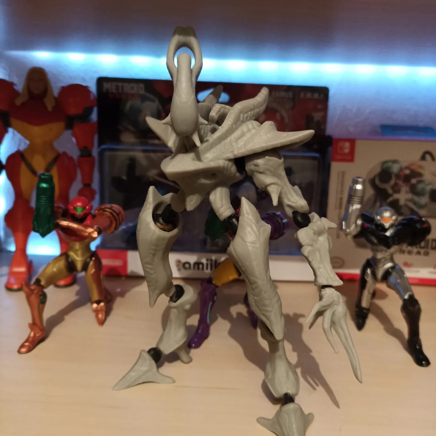 Archivo STL Rundas, metroid model kit 🔫・Modelo para descargar y ...