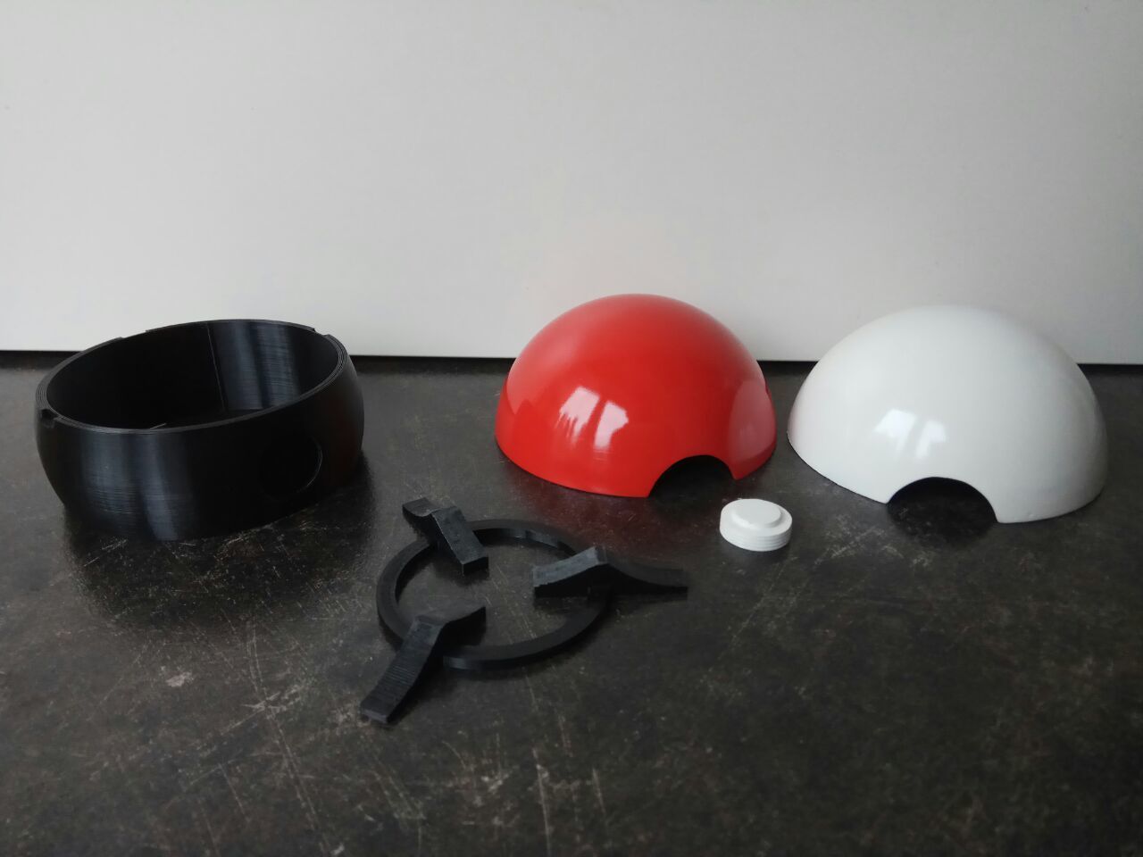 Free STL file Pokeball, easy assembly, stand included 🐉・3D print design ...