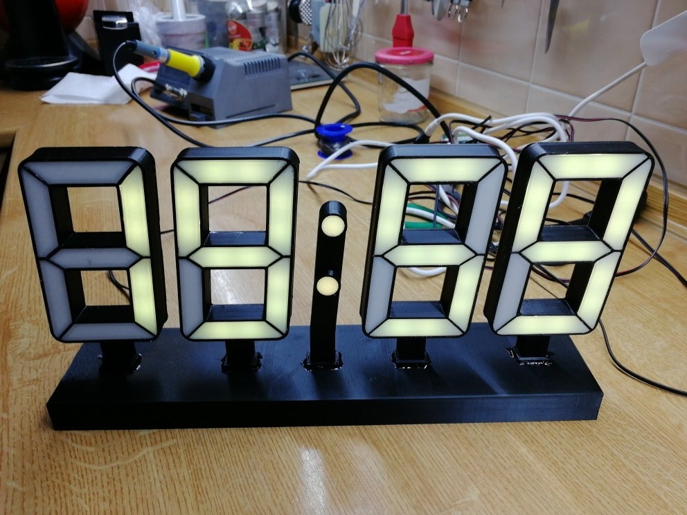 STL-Datei Sieben-Segment-LED-Uhr (ESP8266 + WS2812b) 🕰️ kostenlos・3D-Drucker-Modell zum ...