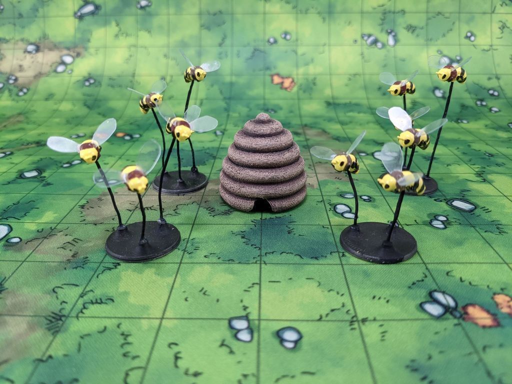 Free STL file 28mm Giant Bees and Bee Hive・3D printer design to ...