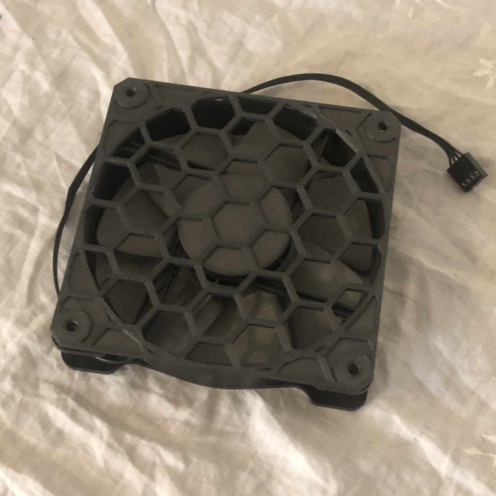 Free 3D file 120mm Hexagonal Fan Cover for Thermaltake Fans・Design to ...