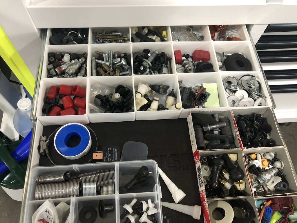 Free 3D file Simple Container・Design to download and 3D print・Cults