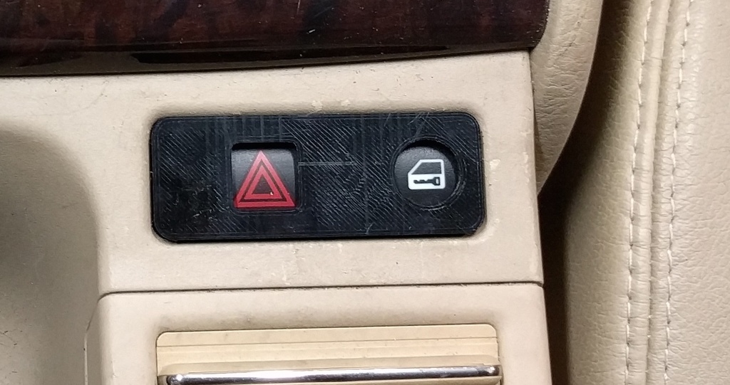 Free 3D file hazard / lock button cover for BMW E46 3 series・3D ...