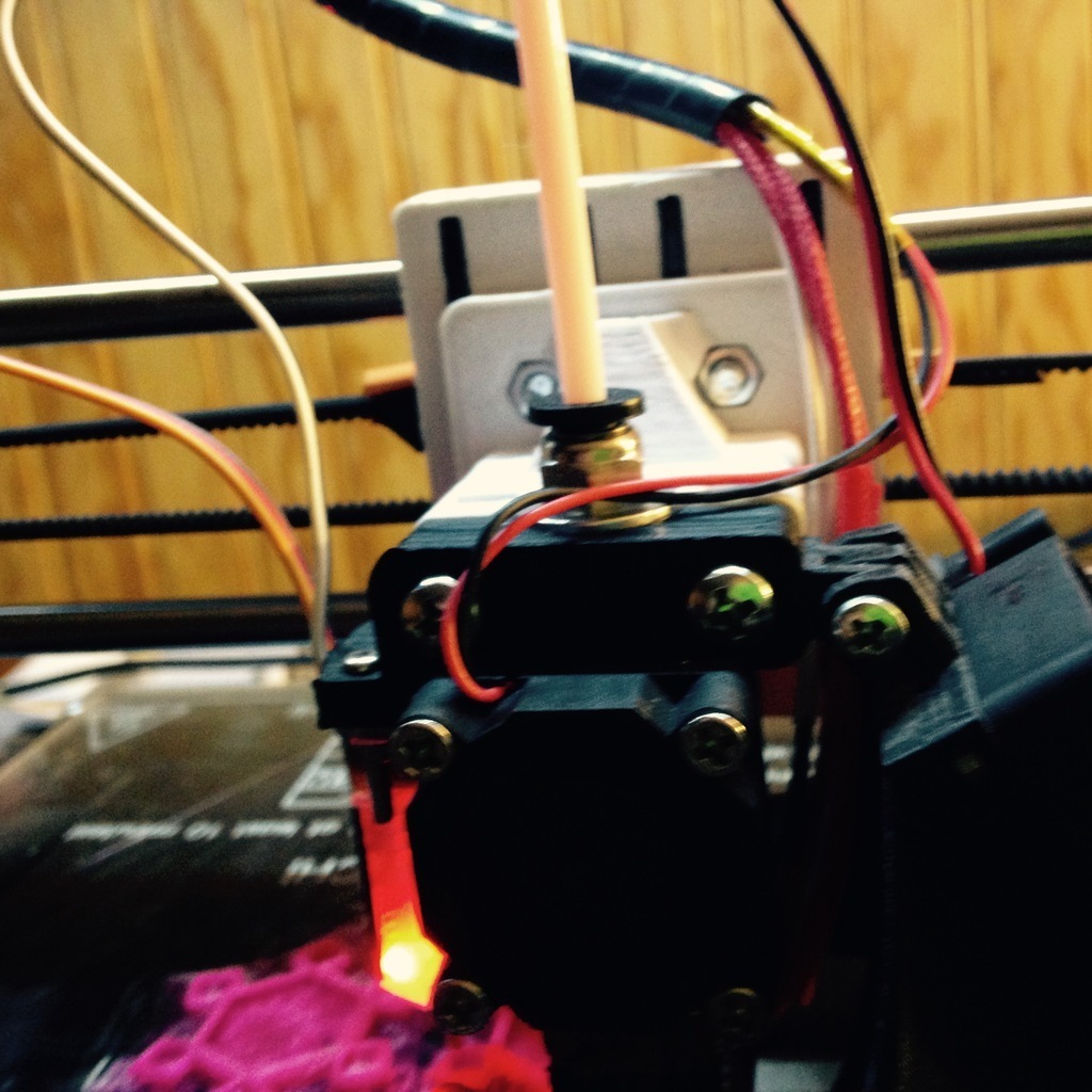 Free 3D file E3D V6 Bowden BLTouch Clamp for Prusa 🗜️・3D print object to download・Cults