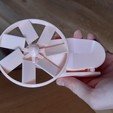 Download free STL file Cool Squeeze - Grip Fan • 3D printing design ・ Cults