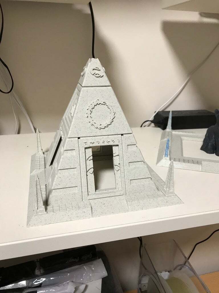 Free STL file Tizca Pyramid・3D printable model to download・Cults