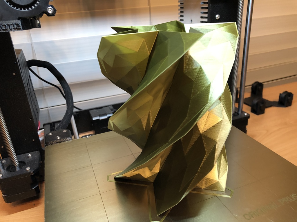 Free STL file Star Low Poly Vase・3D printer model to download・Cults