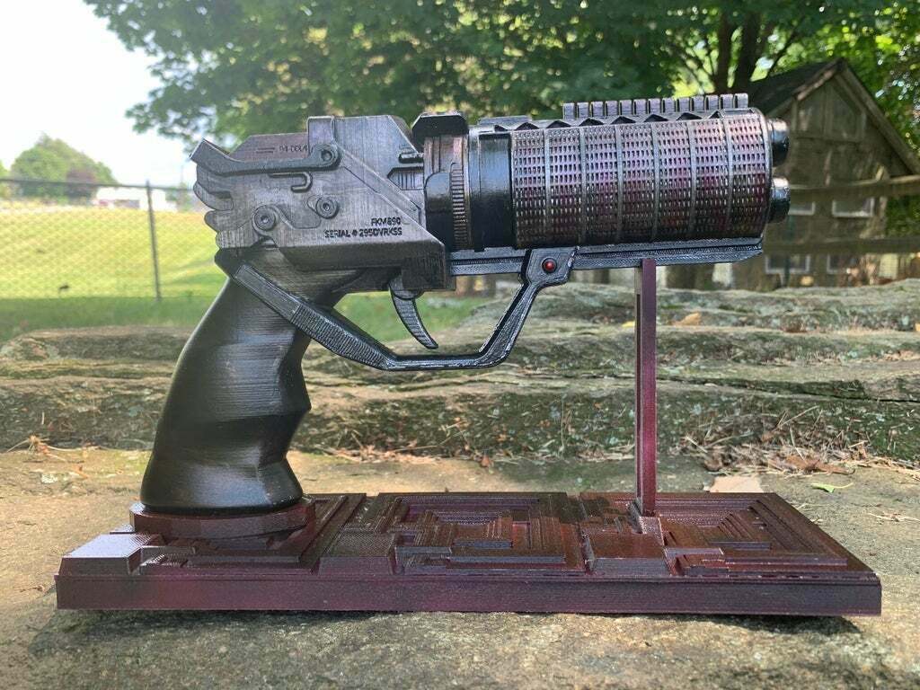 Free STL file Blade Runner Blaster Stand Risers and addons 🔫・3D ...