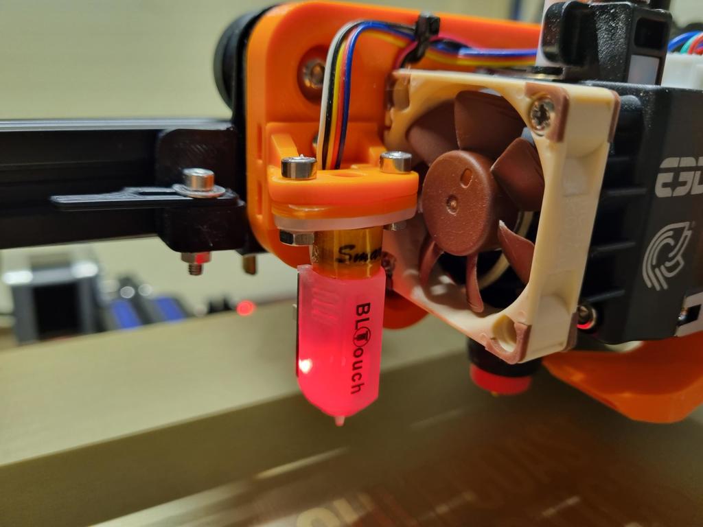 Free 3D file REINFORCED BL-Touch Mount for Hemera・3D printable design ...