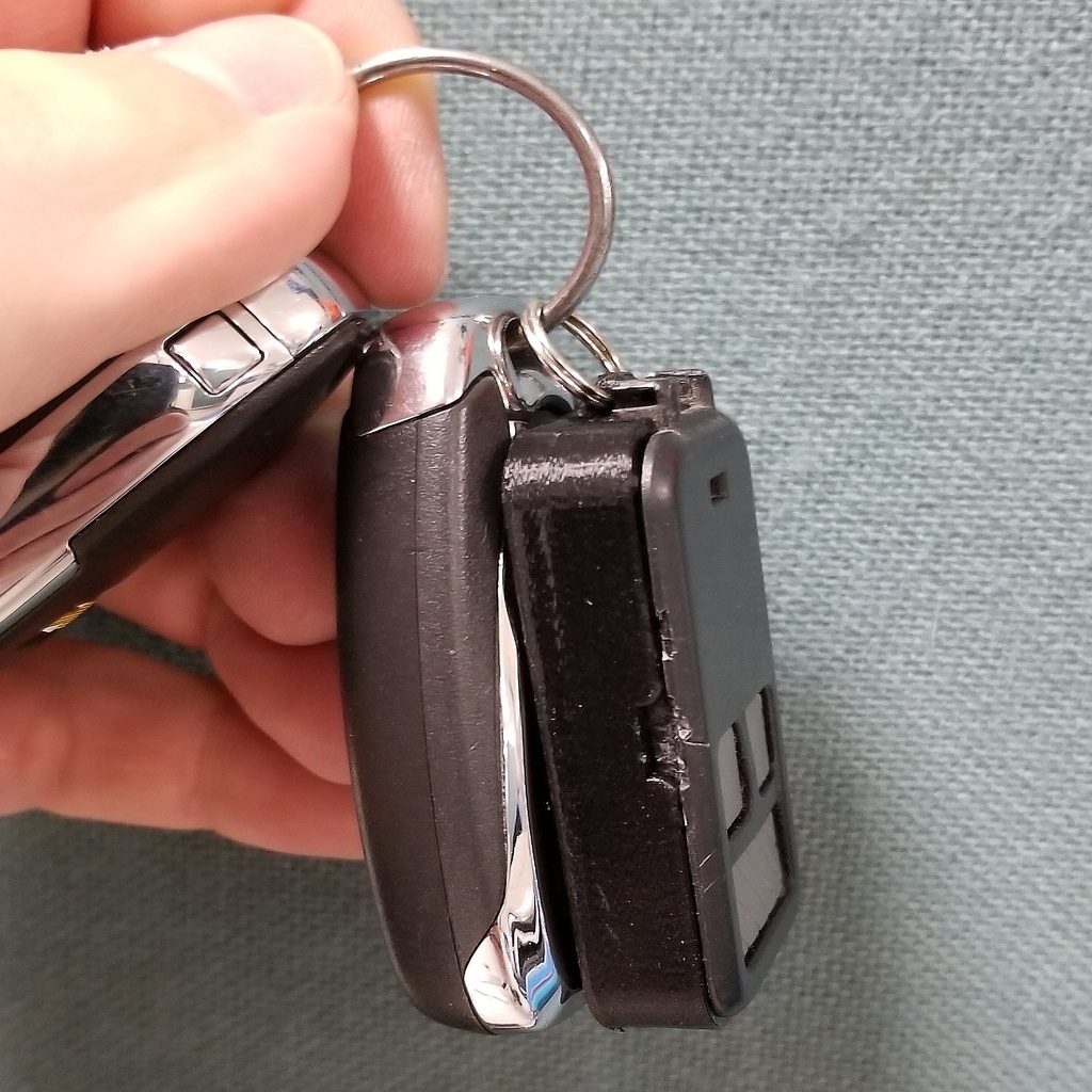 Free 3D file Chamberlain 956EVP remote back housing 🔙・Model to download ...