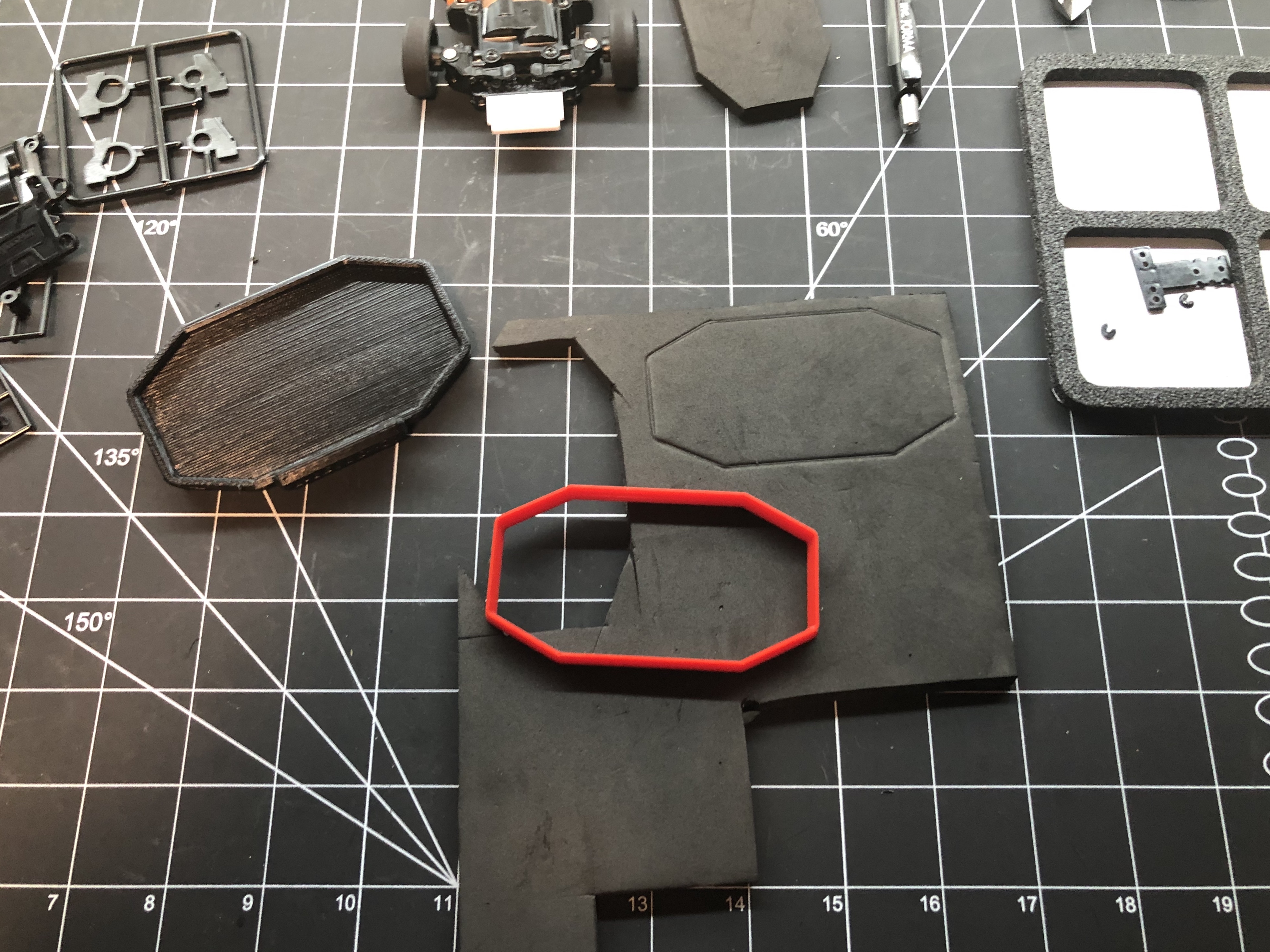 Free STL file Mini-Z MR-03 Work/Display Stand・3D printing idea to ...