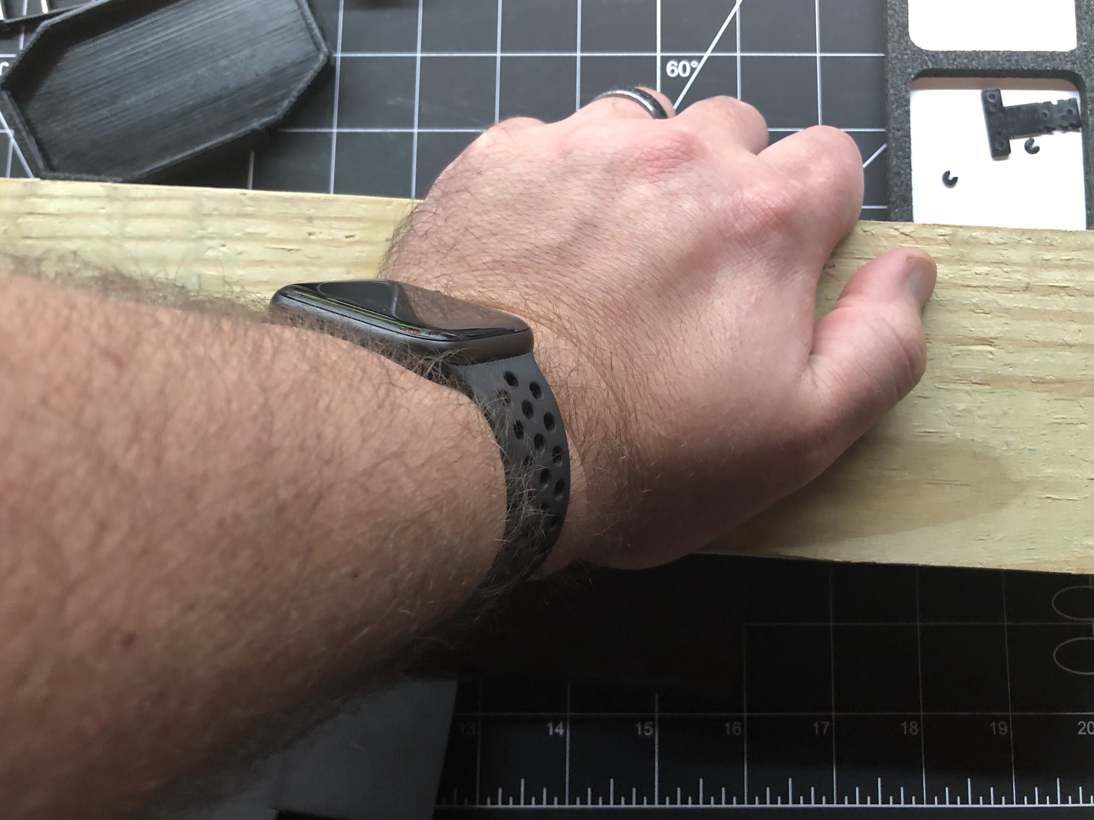 Free STL file Mini-Z MR-03 Work/Display Stand・3D printing idea to ...