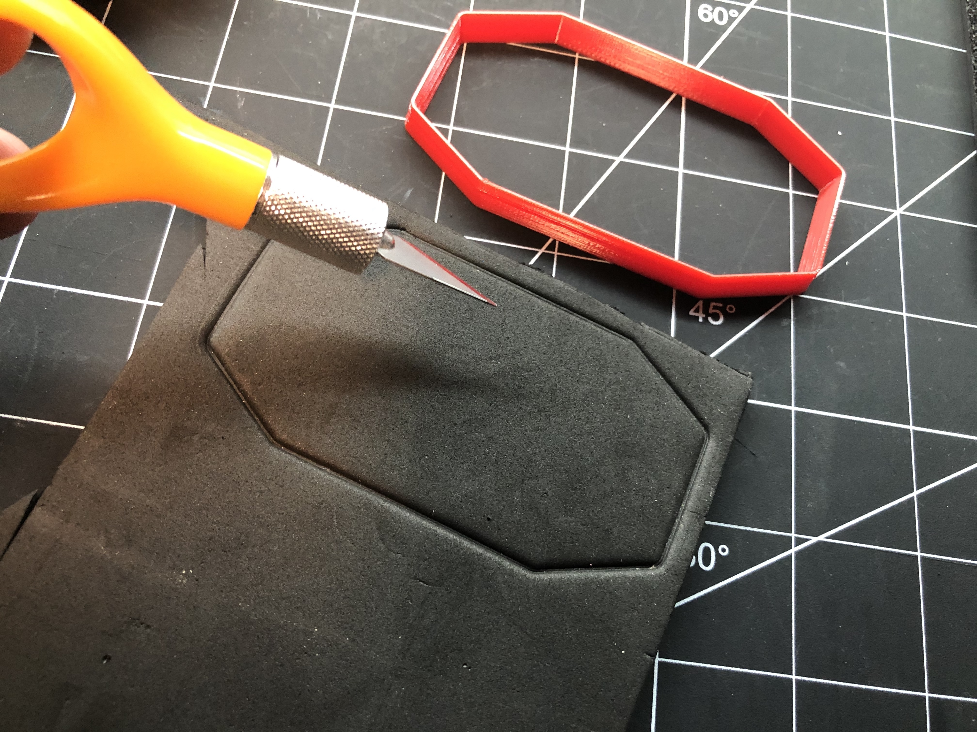 Free STL file Mini-Z MR-03 Work/Display Stand・3D printing idea to ...