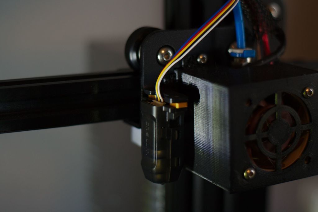 Free STL file 2mm Spacer for CR Touch BL Touch ABL Sensor・3D printable ...