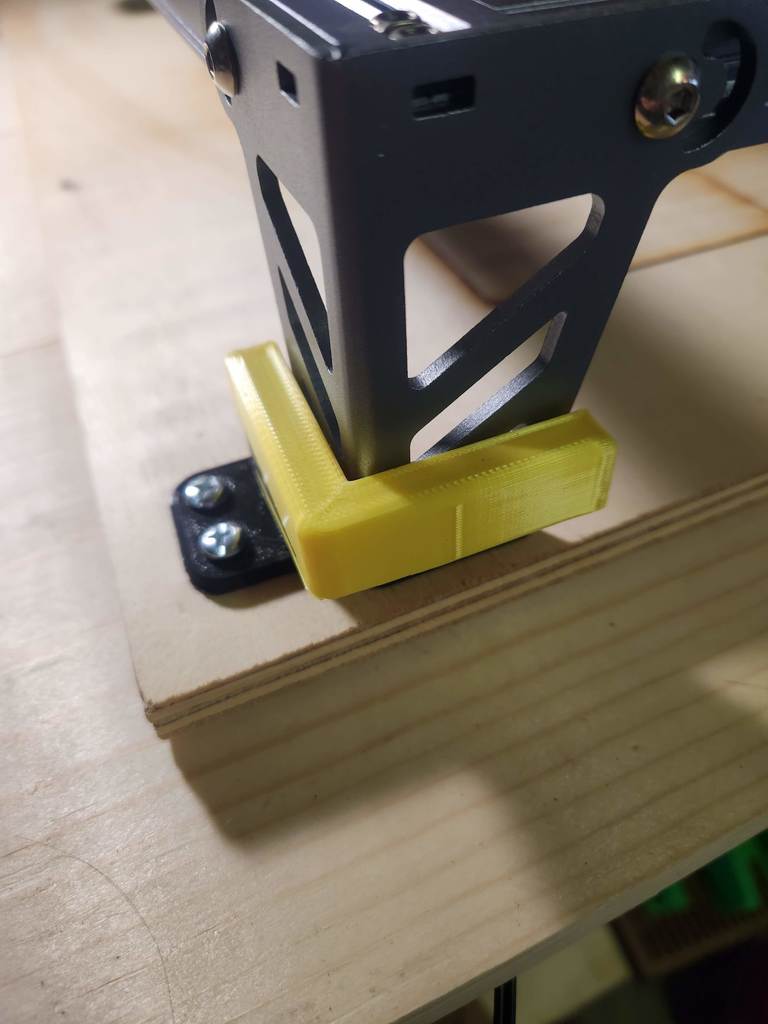 Free 3D file Offset Corner Bracket for securing Desktop Laser 🏠・3D ...
