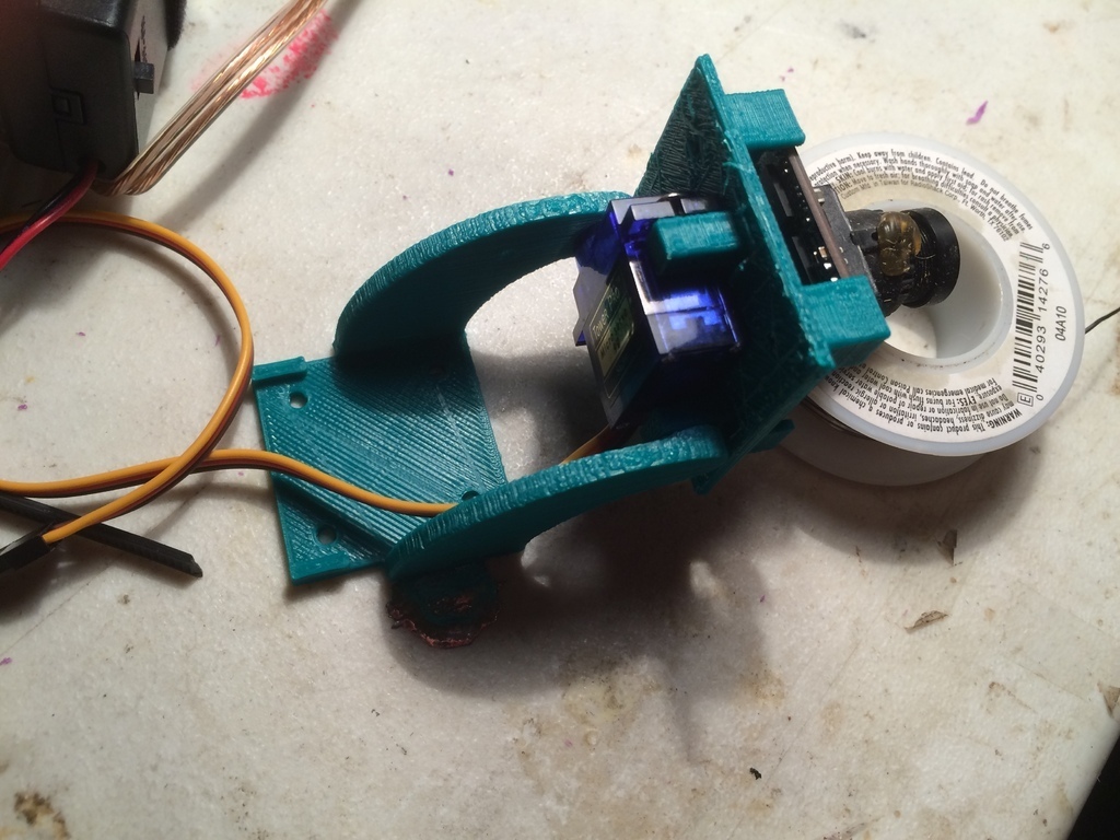 Free 3D file Camera Tilt Mount with servo・3D print model to download・Cults