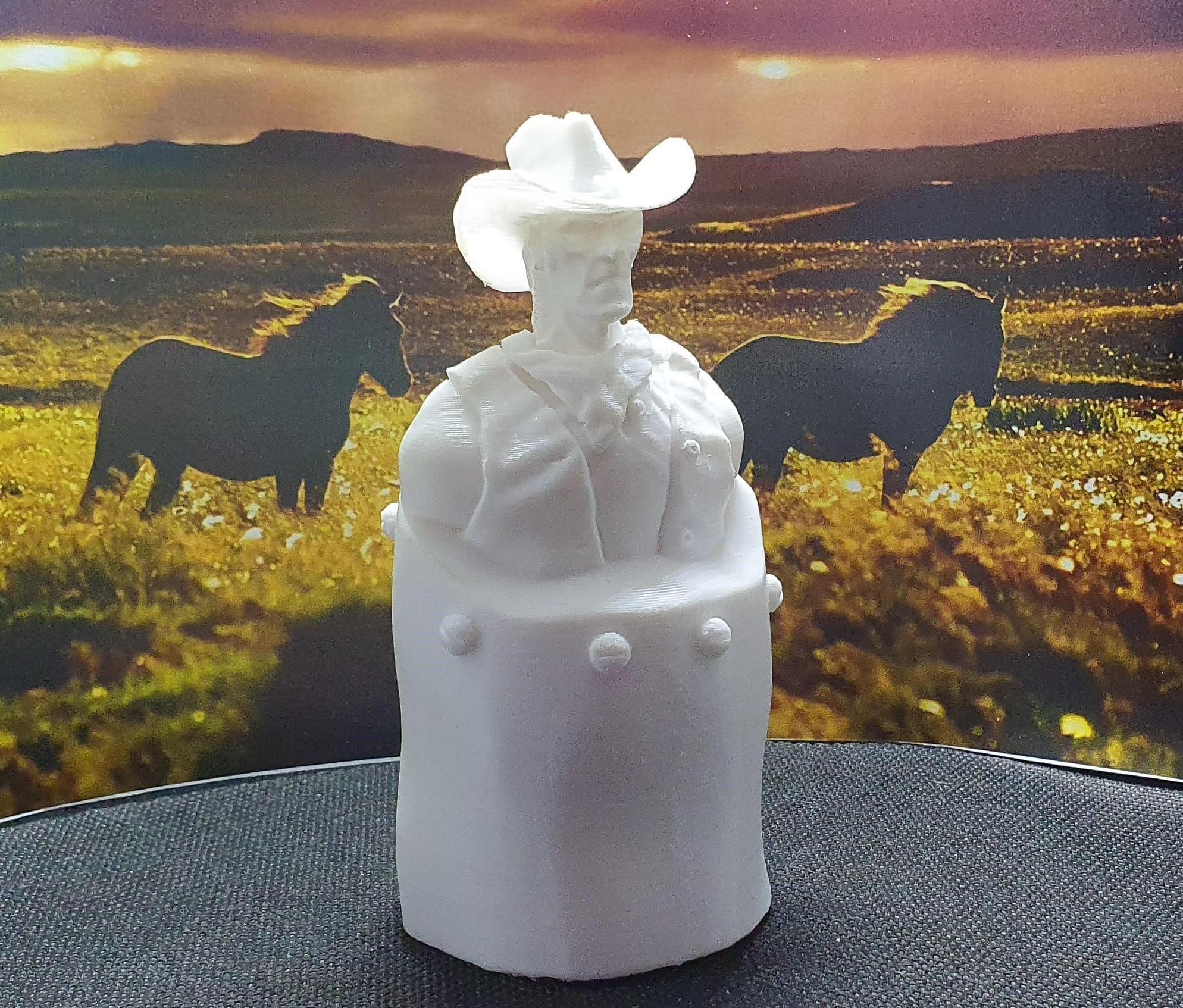 STL file Cowboy bust Ornament・3D printing model to download・Cults
