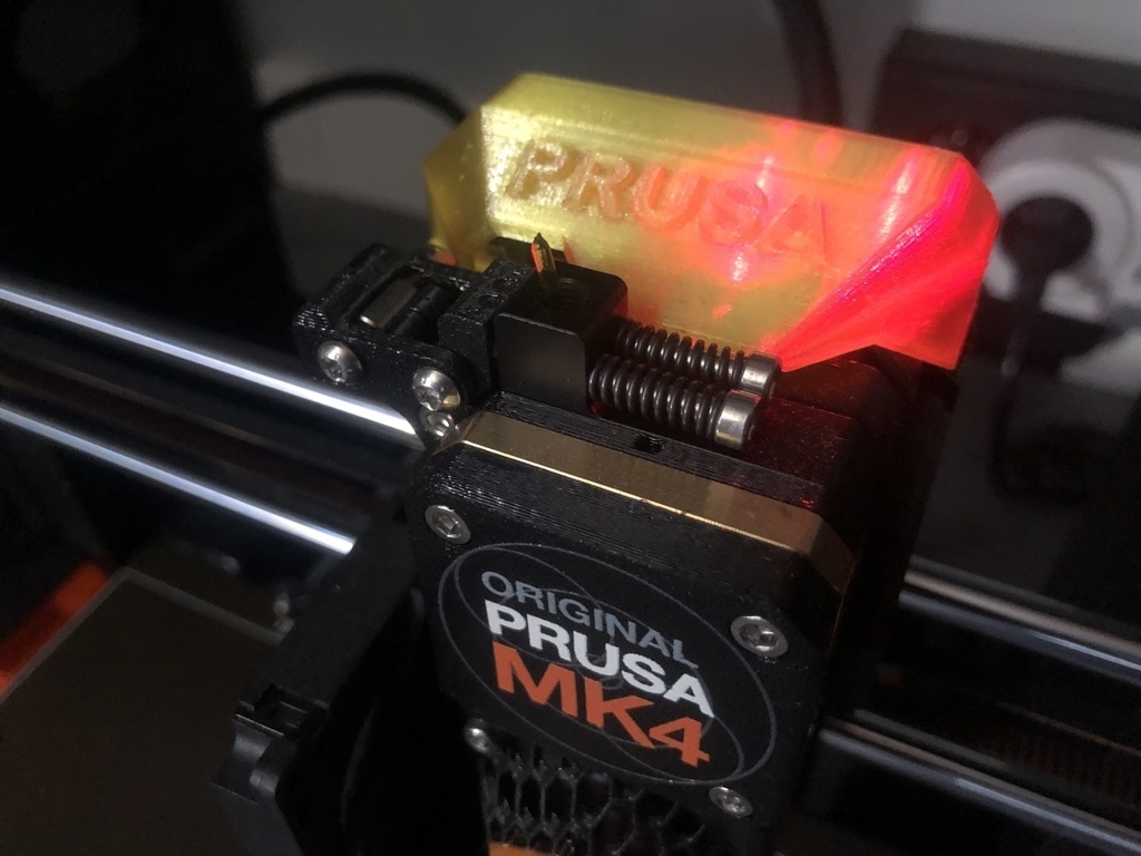 Free 3D file Prusa I3 MK4 LoveBoard Cover with "PRUSA MK4" text・3D ...