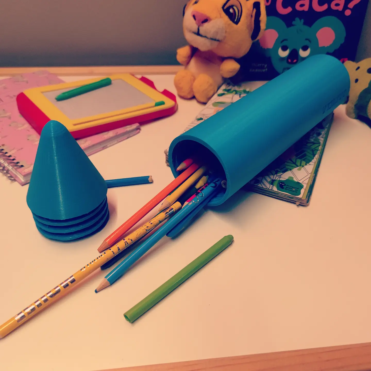 STL file giant crayon container・3D printable model to download・Cults