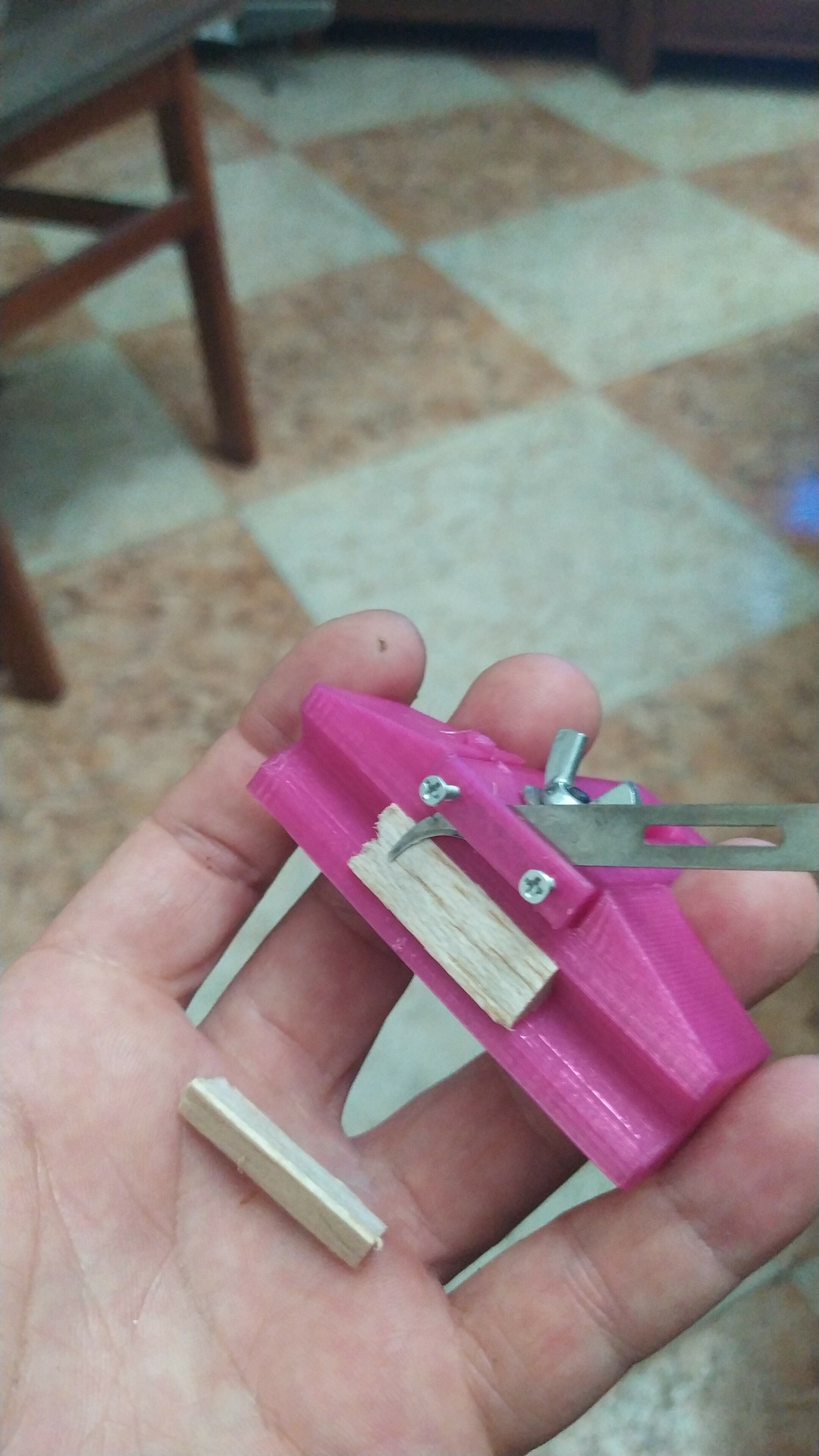 Archivo STL balsa cutter 👽・Objeto imprimible en 3D para descargar・Cults