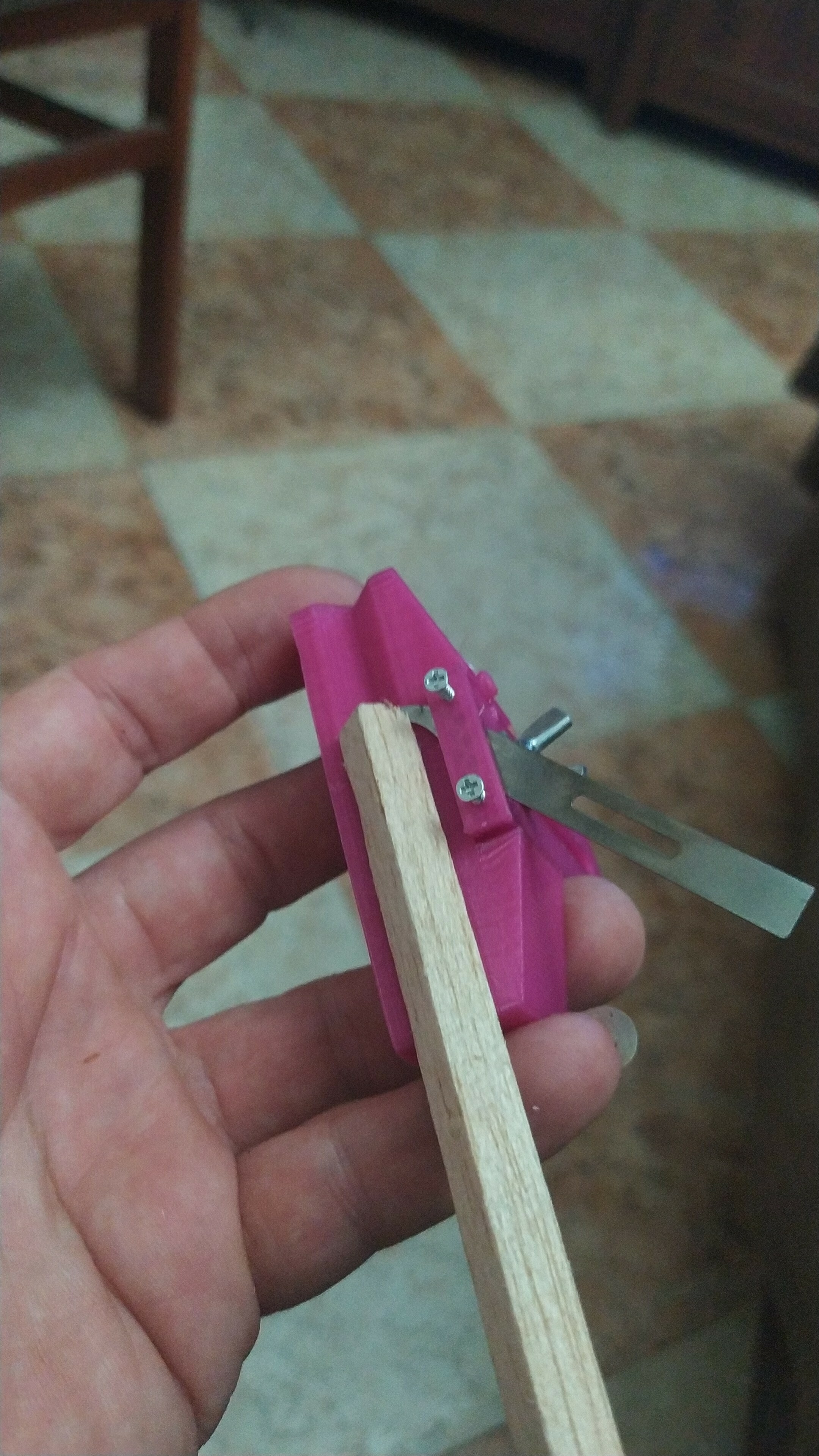 Archivo STL balsa cutter 👽・Objeto imprimible en 3D para descargar・Cults