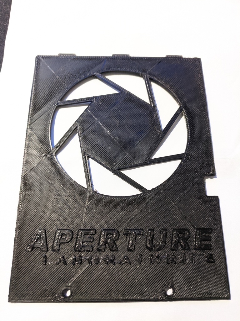 Free 3D file Raspberry Pi 4 Controlbox Lid for Ender 3 / Ender 3 Pro・3D ...