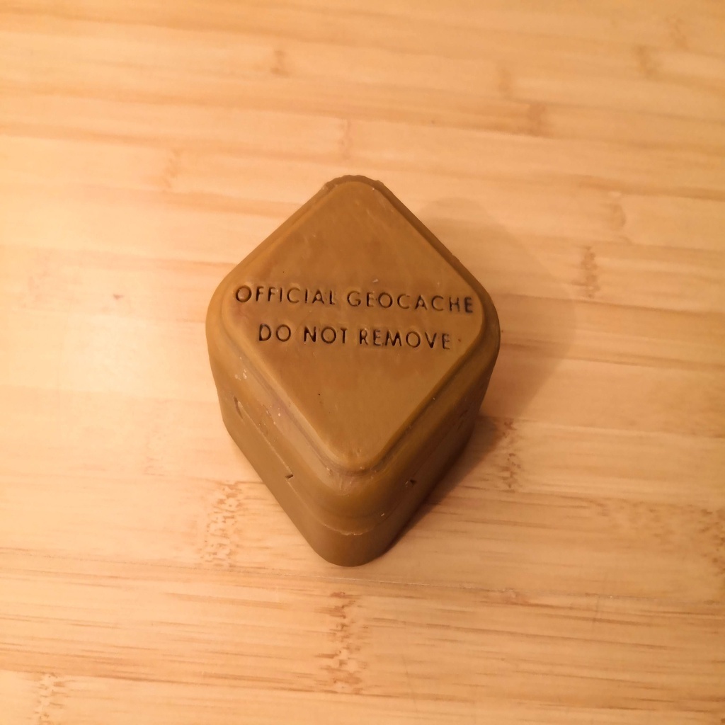 Free STL file Geocache Dovetail Puzzle Box 🗺・3D printable object to ...