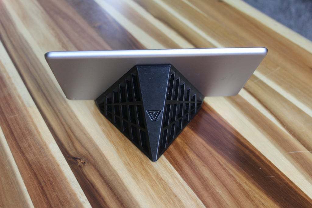 Free STL file Tablet Stand 🍎・3D print design to download・Cults