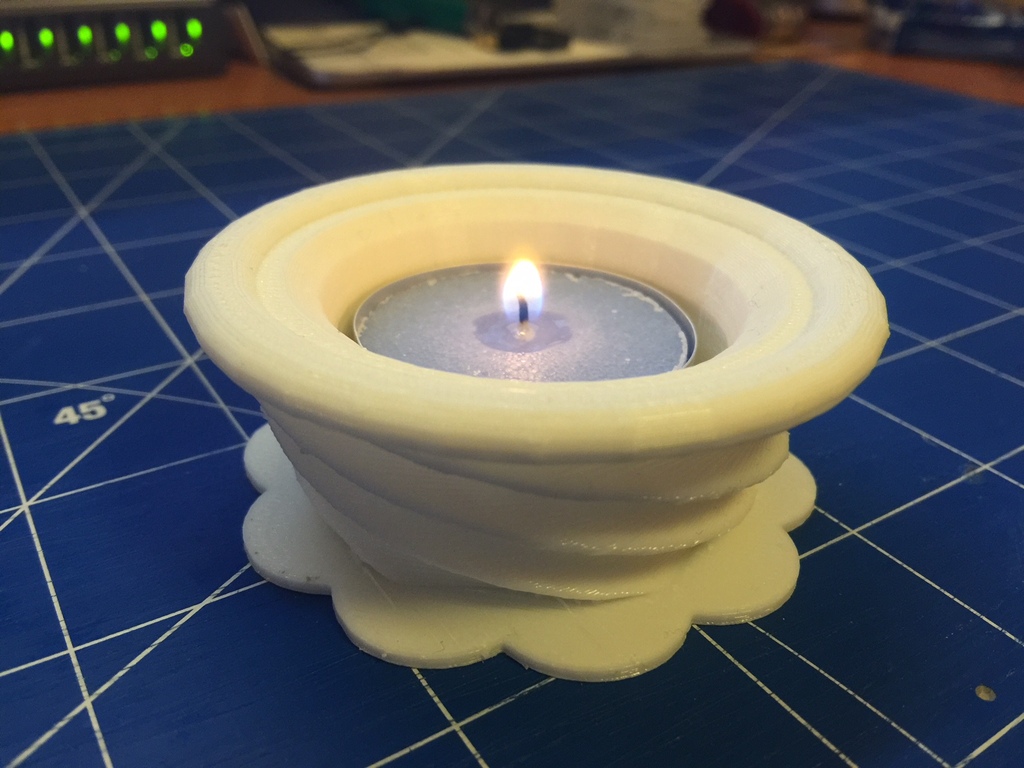 Free 3D file Candle holder・3D printing model to download・Cults