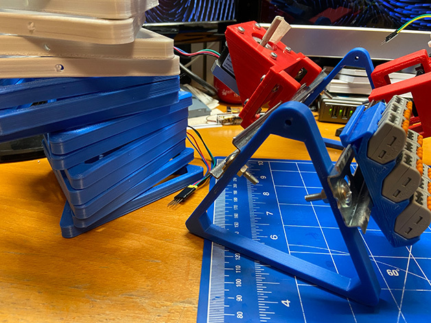 Free 3D file DIN rail stand small・3D printable model to download・Cults
