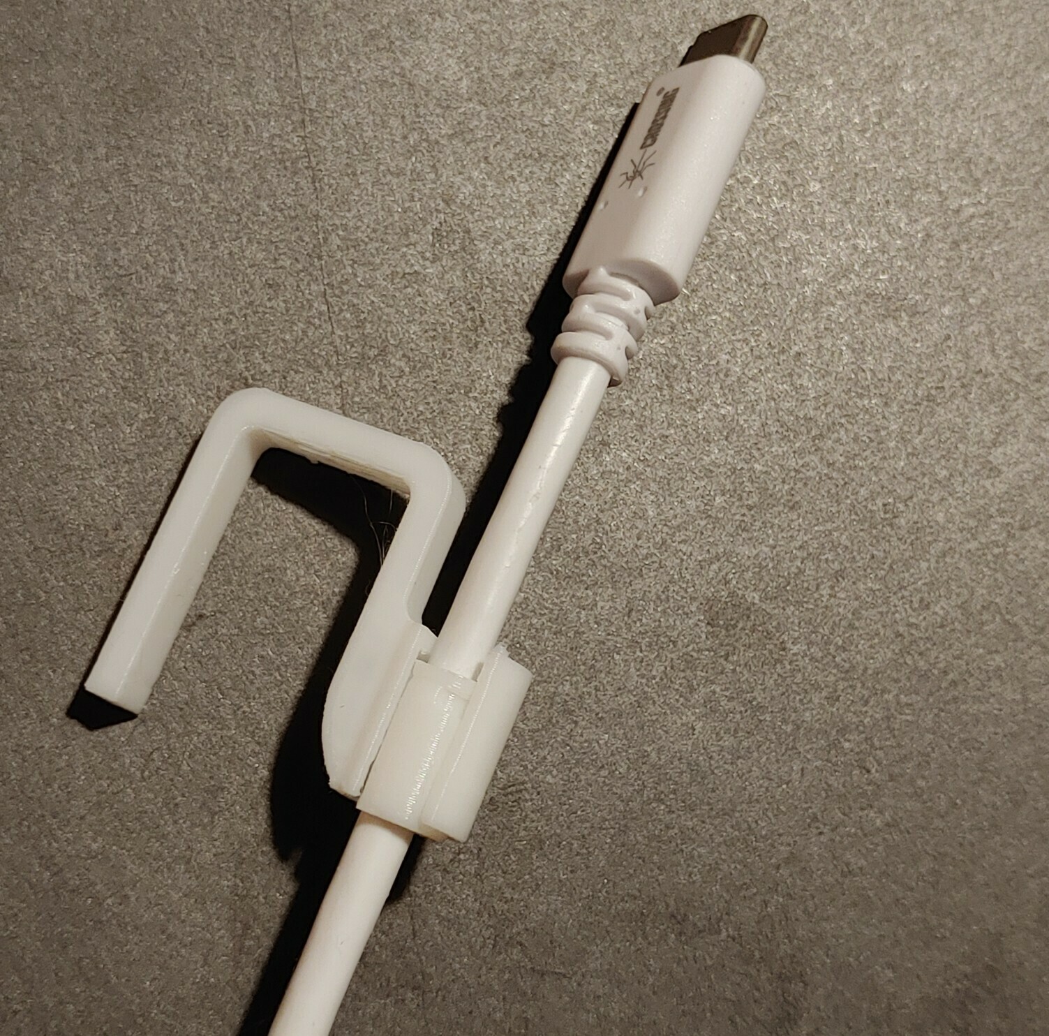 Download free STL file Wire/Cable holder with twist lock, Hook the USB ...