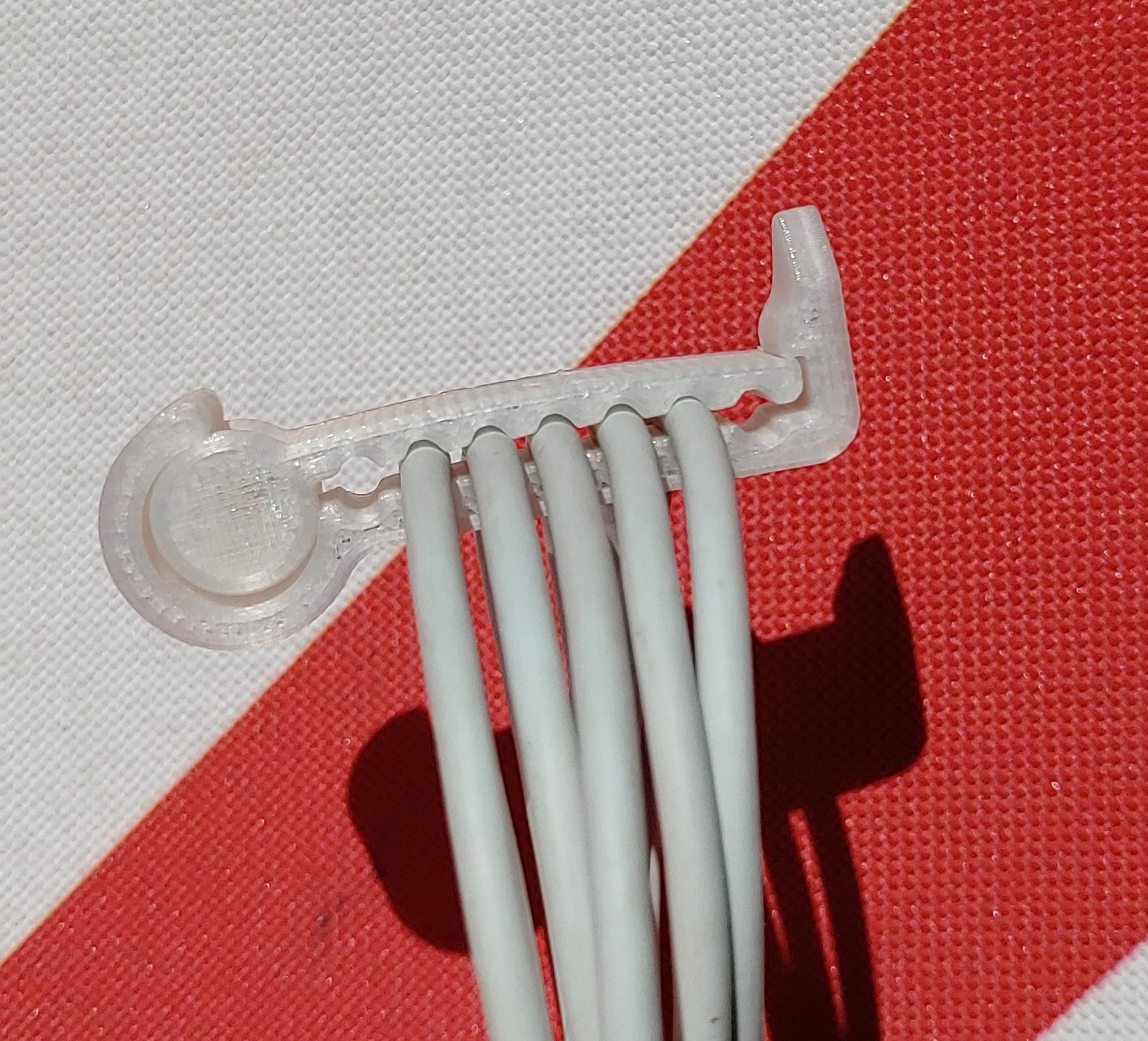 Free STL file Cable clamp・3D printer design to download・Cults