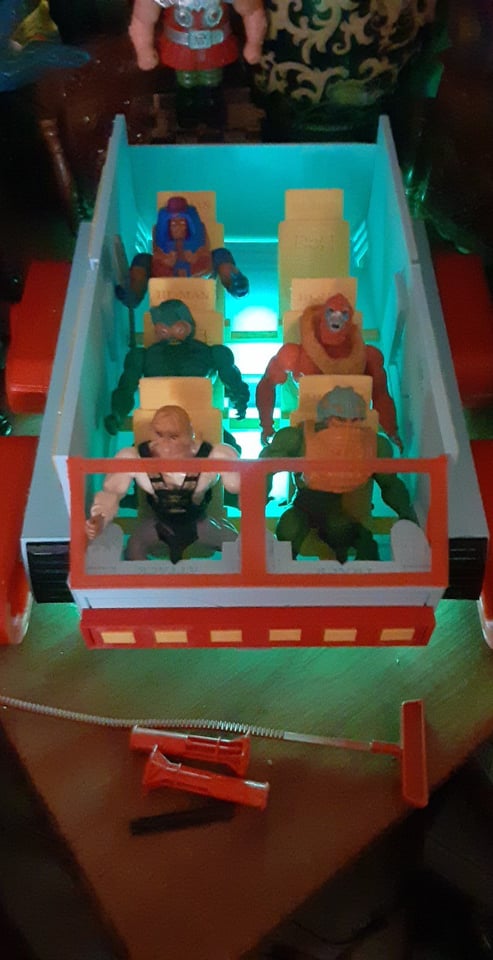 STL file ATTACK TRACK HEMAN MOTU 👨・Model to download and 3D print・Cults