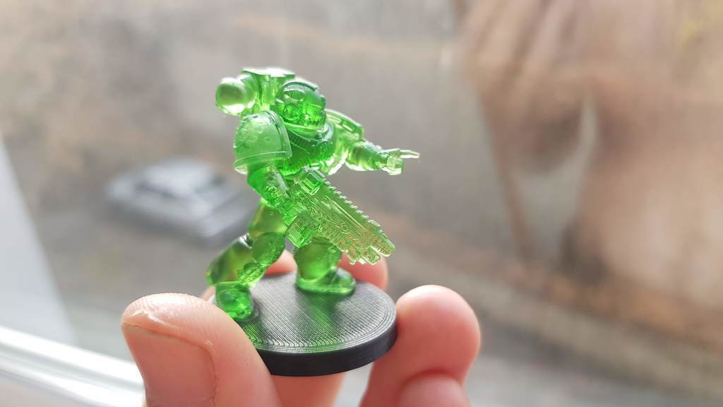 Free STL file Iron hands: heavy sergeant with combi-grav・3D printing ...