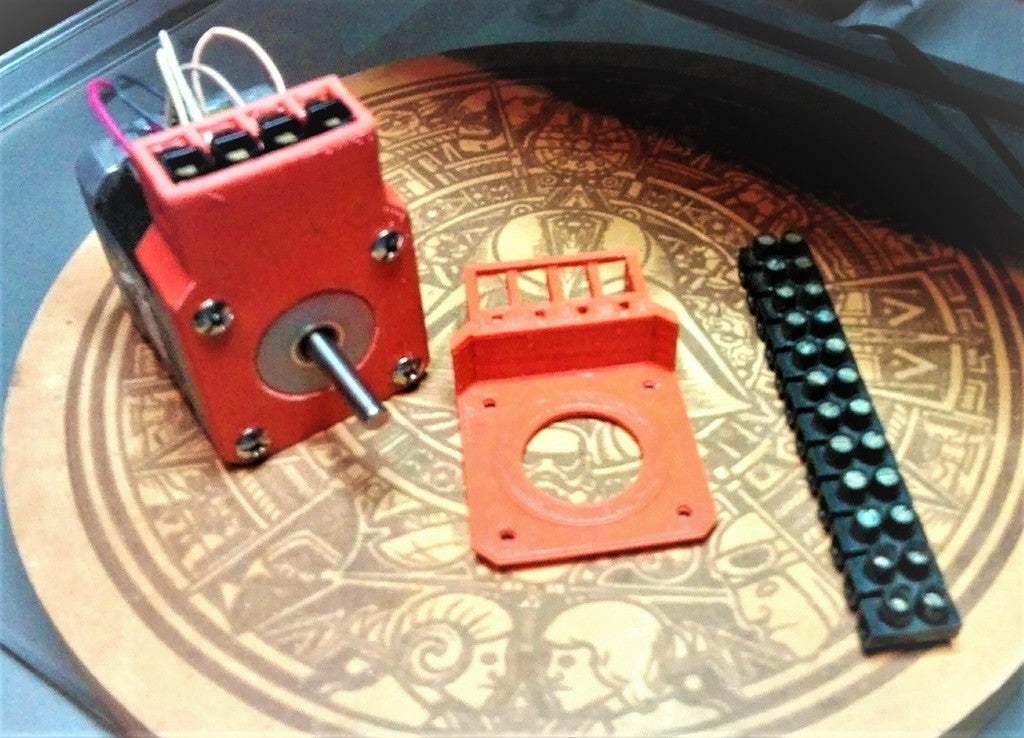 Archivo STL gratis Nema 17 stepper motor terminal block・Objeto de ...
