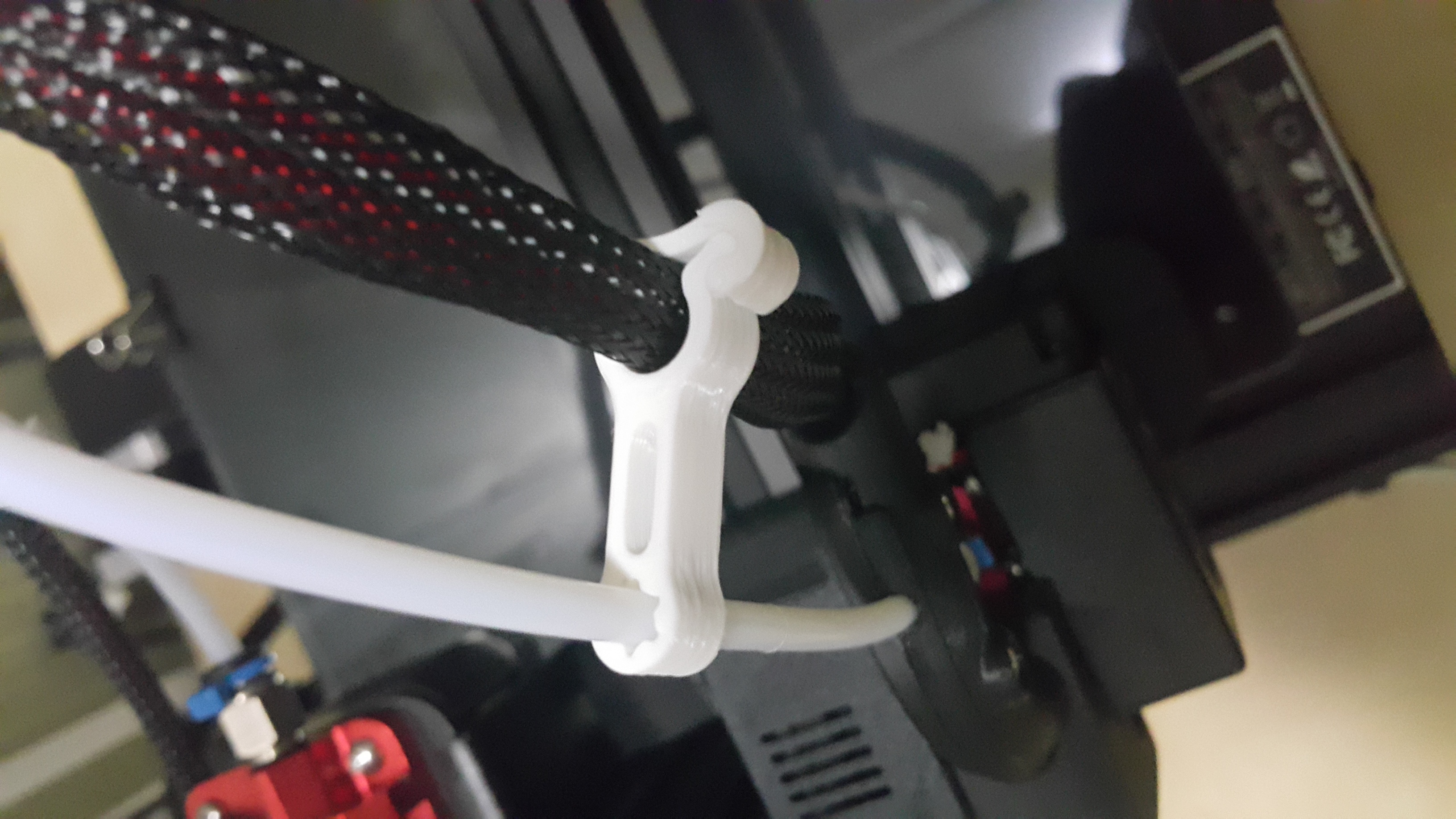 Archivo STL gratis Soporte para cables de impresora・Modelo imprimible ...