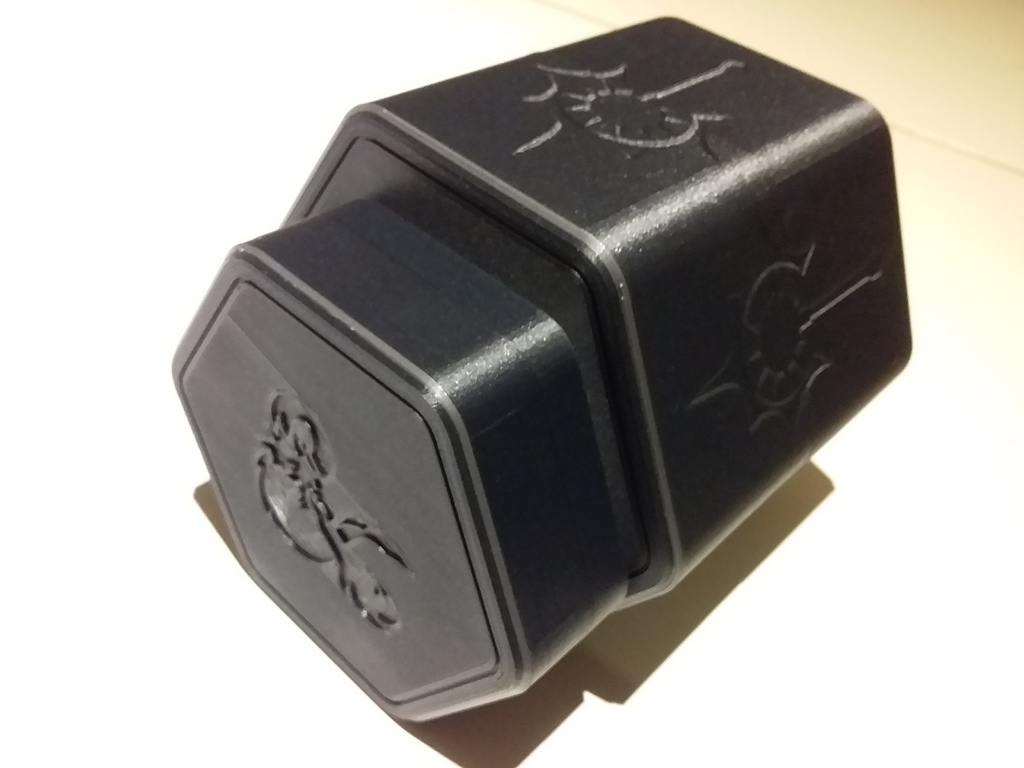 Free 3D file Hexagonal Spell Card Box 📦・3D print design to download・Cults