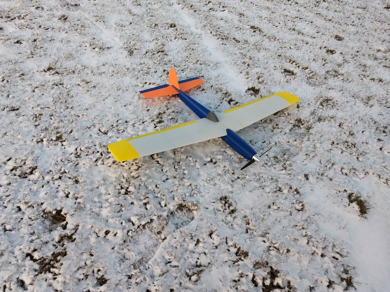 3D file Mooner - 900mm entry level R/C Electric SP400 pylon racer 🎚️・3D ...