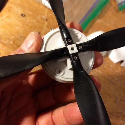 Download STL file 4 bladed Spinner/Hub for R/C 800mm Tempest/750mm ...