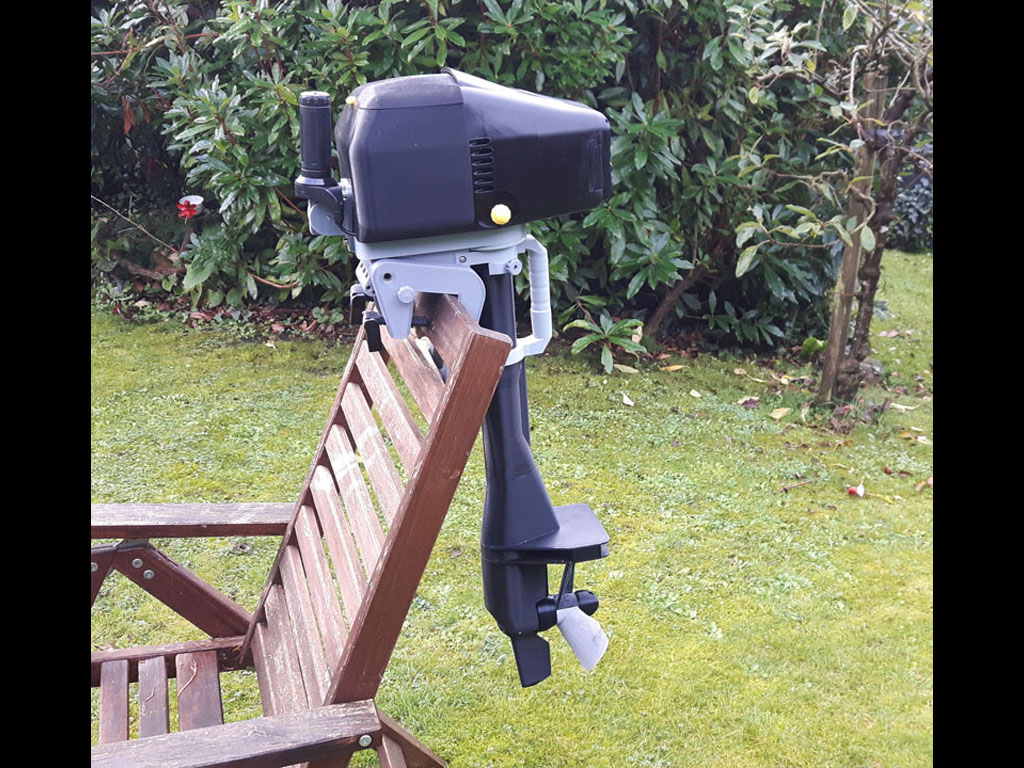 STL file eGull outboard motor - optional cooled top cover 🔝・Design to ...