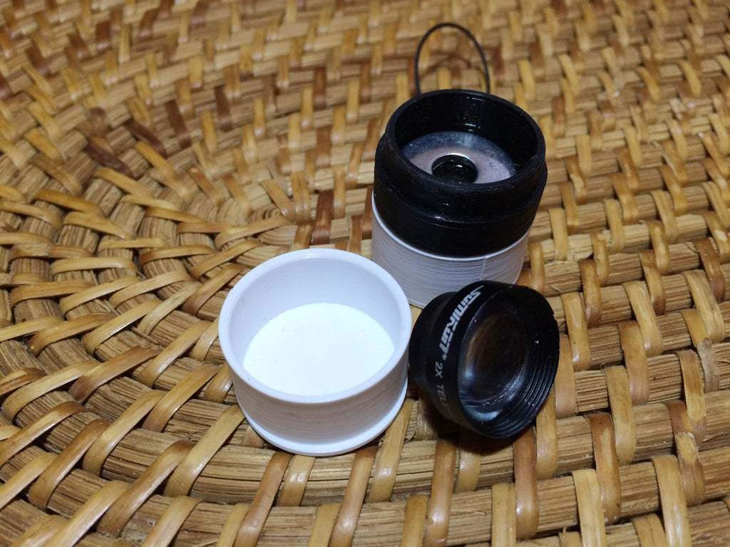 Free STL file small lens container 🤏・3D printing design to download・Cults