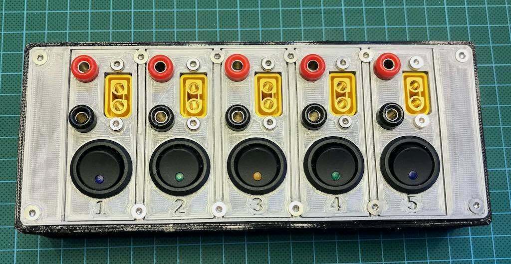 Free STL file RC Power Distribution Box・3D print object to download・Cults