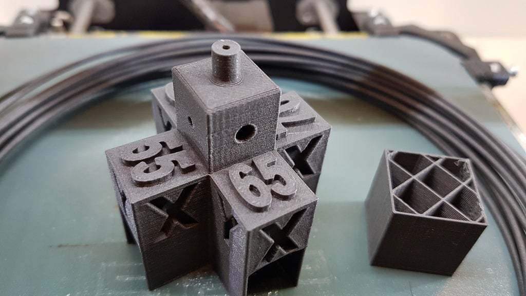 Free STL file TestCube #bywebberen 3D-printer・Model to download and 3D ...